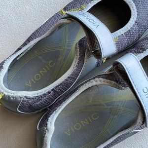 Vionic | Shoes | Vionic Gray Sporty Shoes With Velcro Strap Size 9 ...